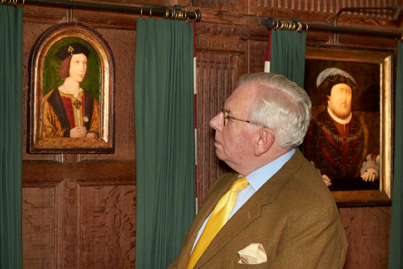 David Starkey guest curates new exhibition | Hever Castle